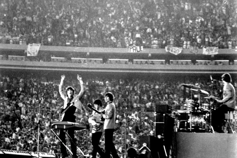 Günün şarkısı: The Beatles - Dizzy Miss Lizzy (Live at Shea Stadium ...