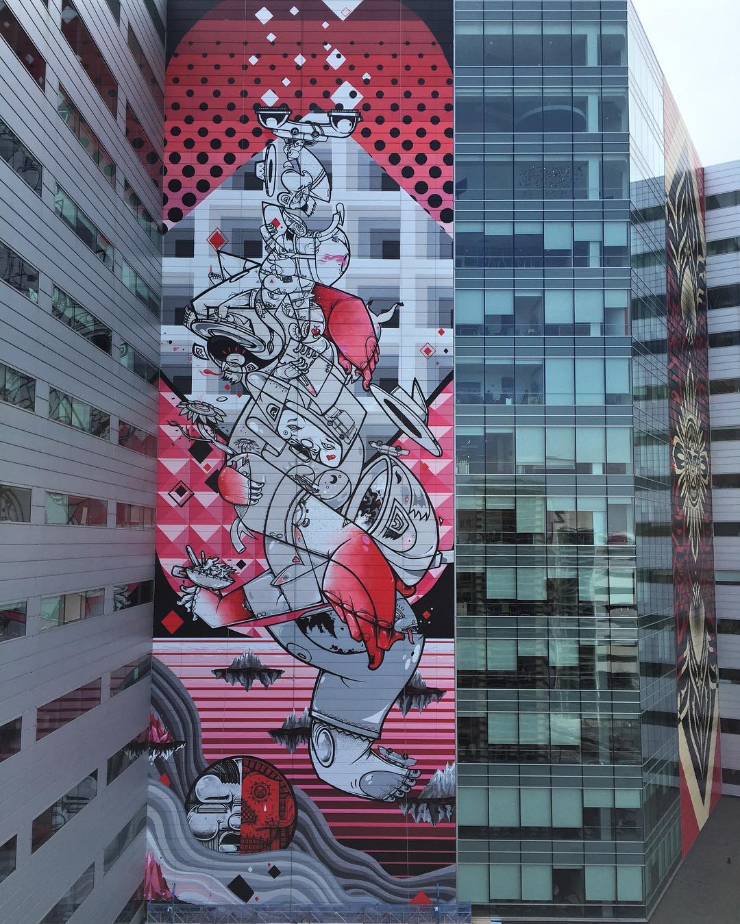 Web Galeri: How and Nosm - bant mag