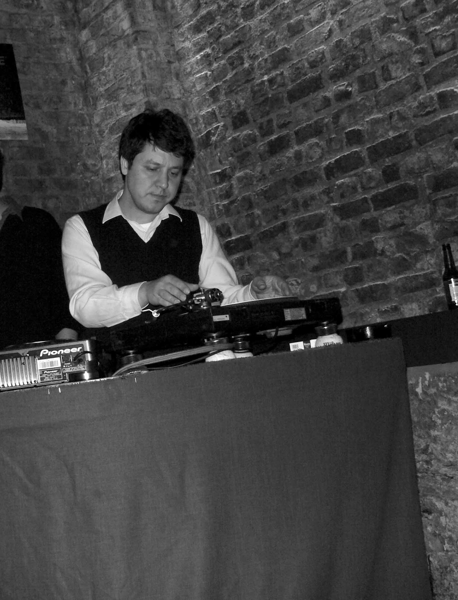 Arşivden: Modern zaman şamanları - DJ’ler - bant mag