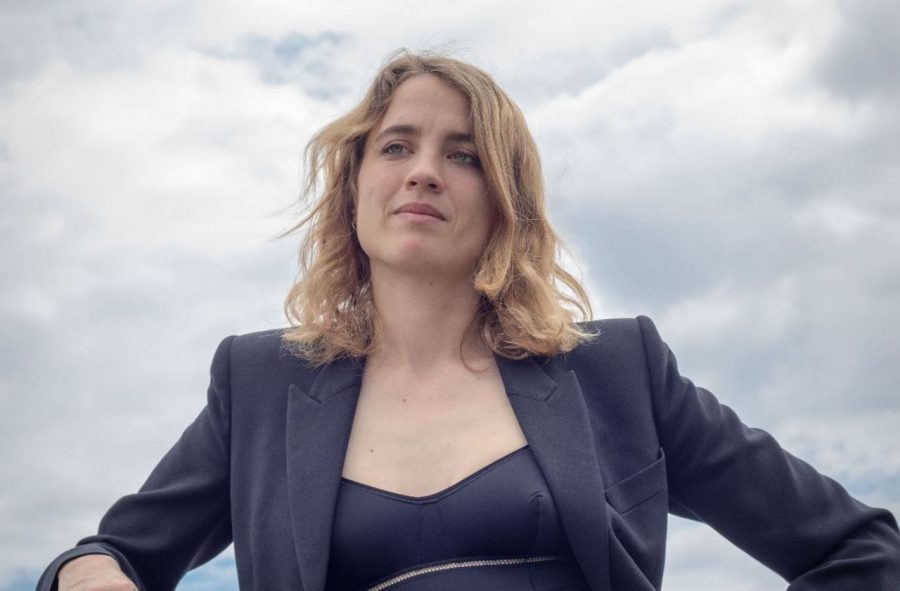 Fransız oyuncu Adèle Haenel artık Creative Artists Agency kadrosunda ...