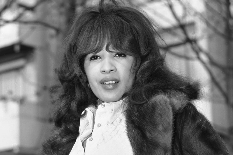 Ronnie Spector (1943 - 2022) - bant mag Ronnie Spector (1943 - 2022) - bant mag