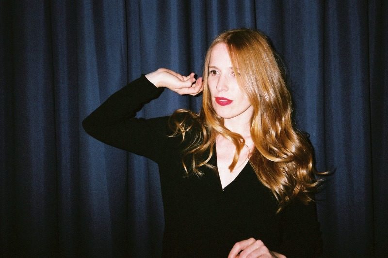 Metronomy davulcusu Anna Prior’dan kendi başınalığa övgü - bant mag