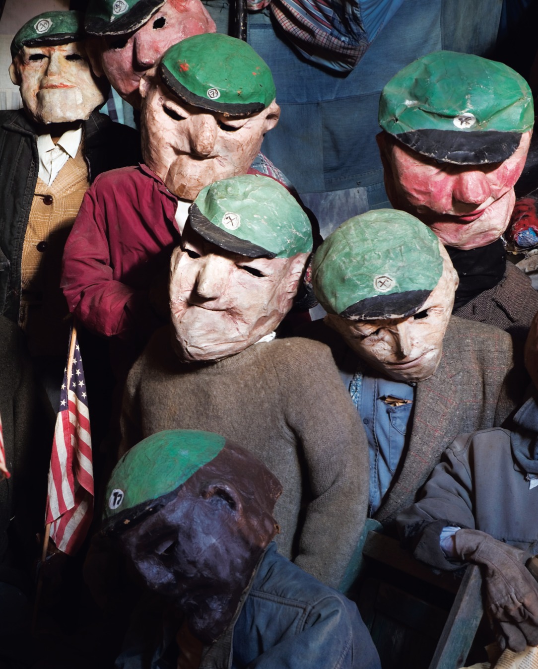 Bread and Puppet: Düzinelerce elle hareket eden protest kuklalar # ...