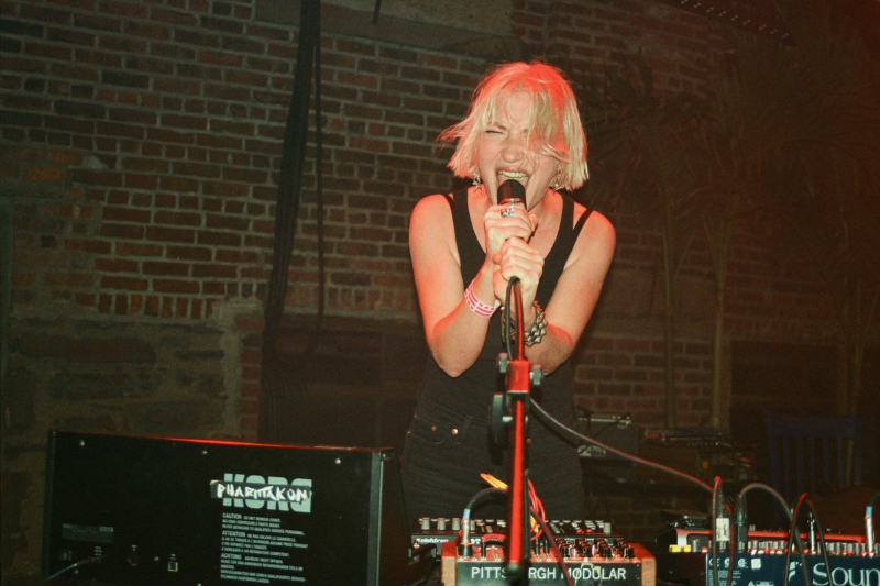 Beş yılın ardından Pharmakon ve yeni gerilim hatları - bant mag